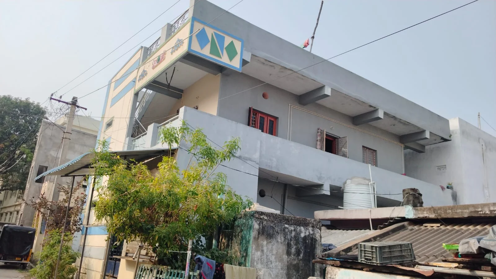 Ground Floor RCC Building with Door No. 7- Tax | AuctionHub India