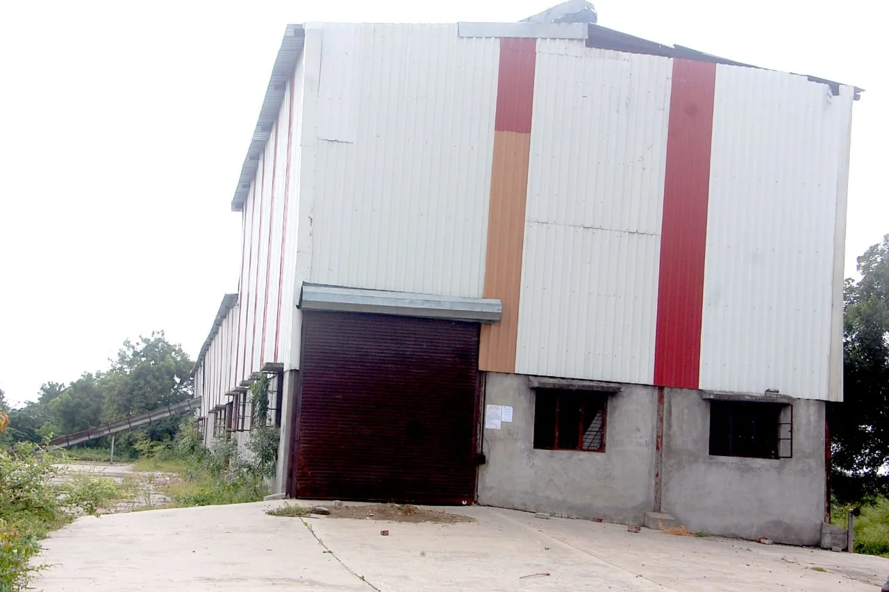 Factory land and building located in Navgaon, | AuctionHub India